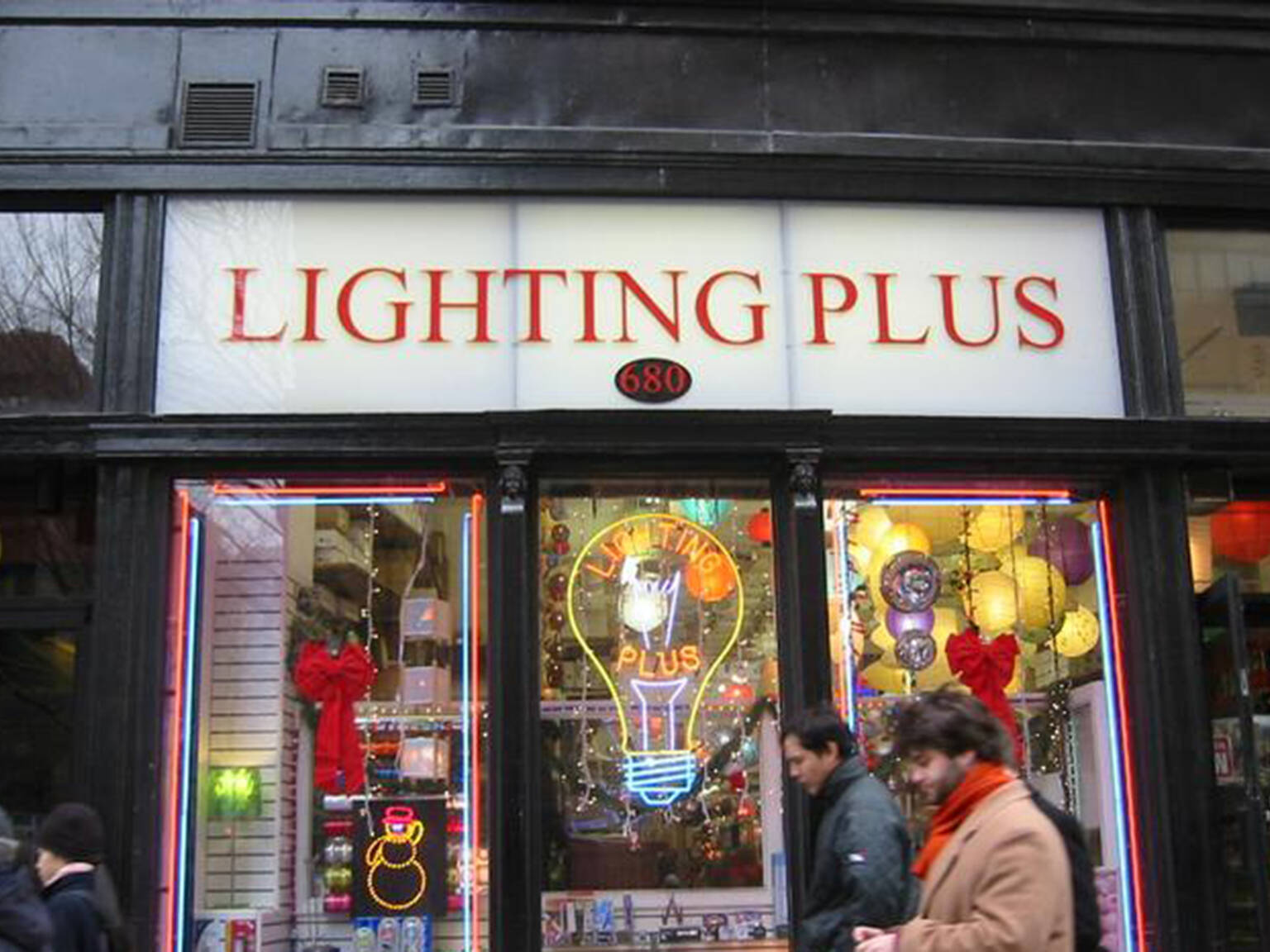 Best lighting stores in NYC for lamps, bulbs and home decor