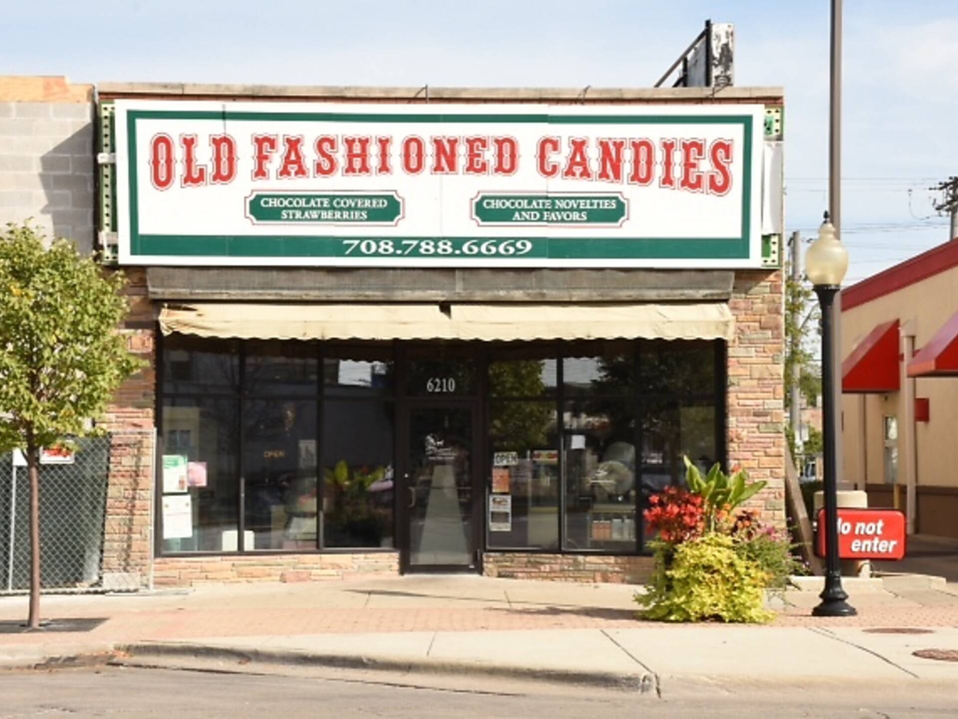 22 Best Candy and Chocolate Stores in Chicago to Satisfy Your Sweet Tooth