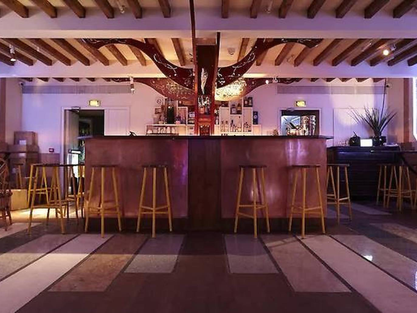Dance bars in Paris - Best Paris bars - Time Out Paris