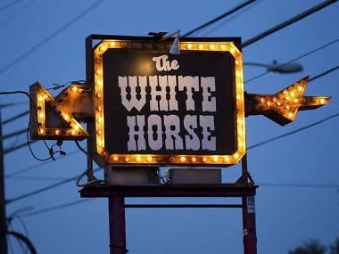 The 15 Best Dive Bars in Austin for Cheap Drinks