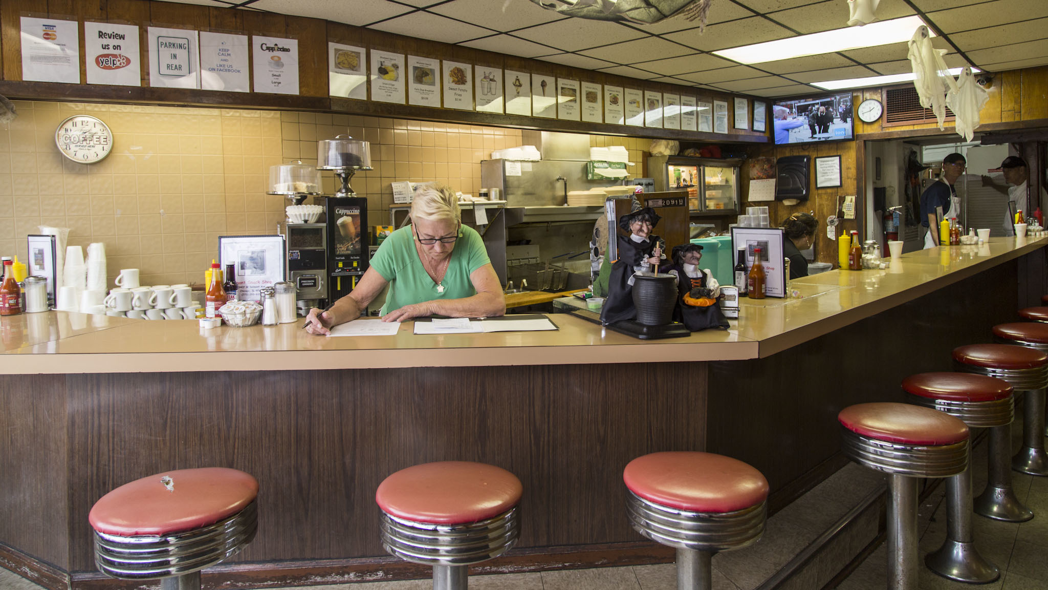 18 Best Diners in Chicago For Greasy-Spoon Eats