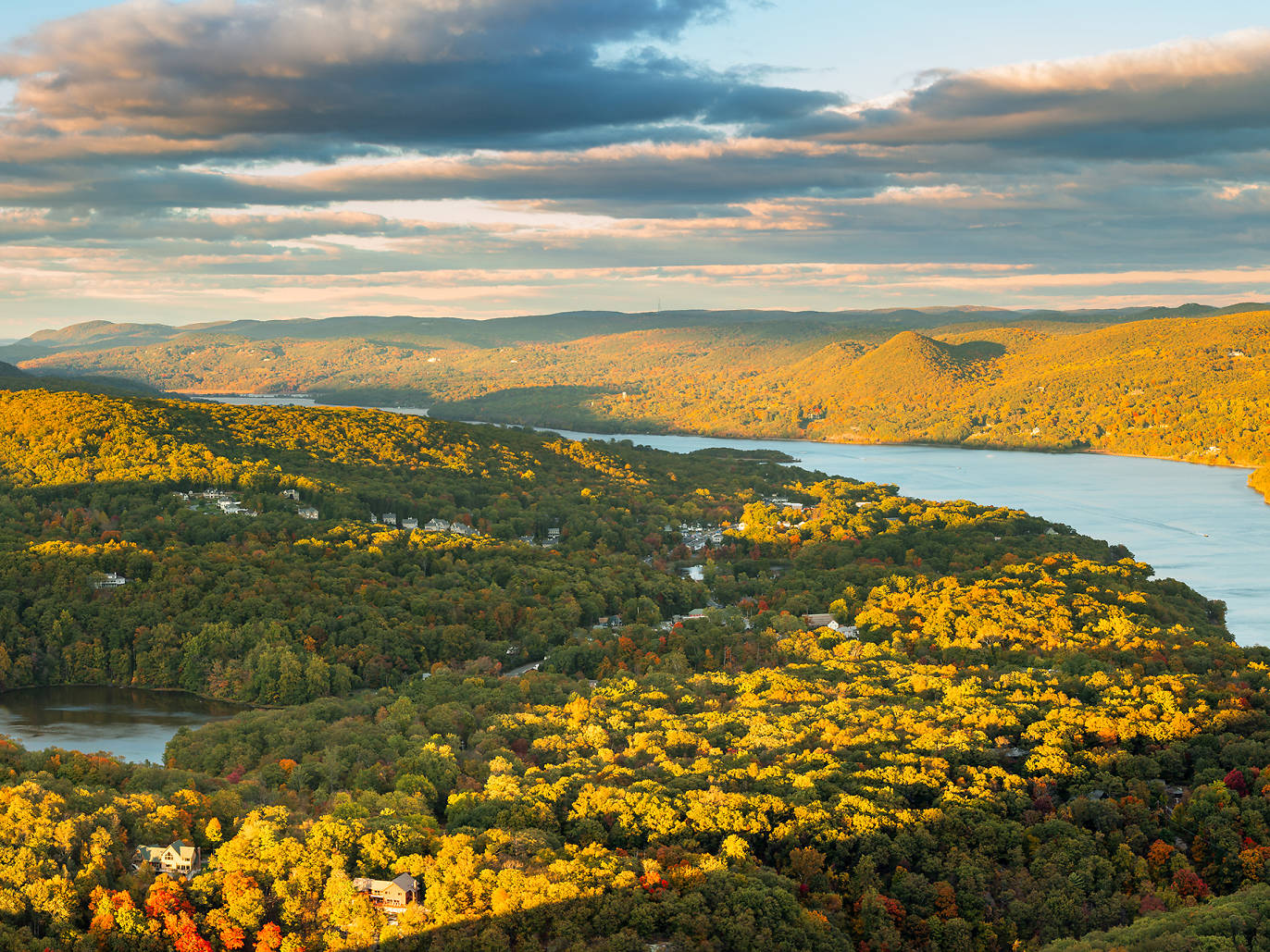 21 Best Fall Getaways from NYC You Should Know