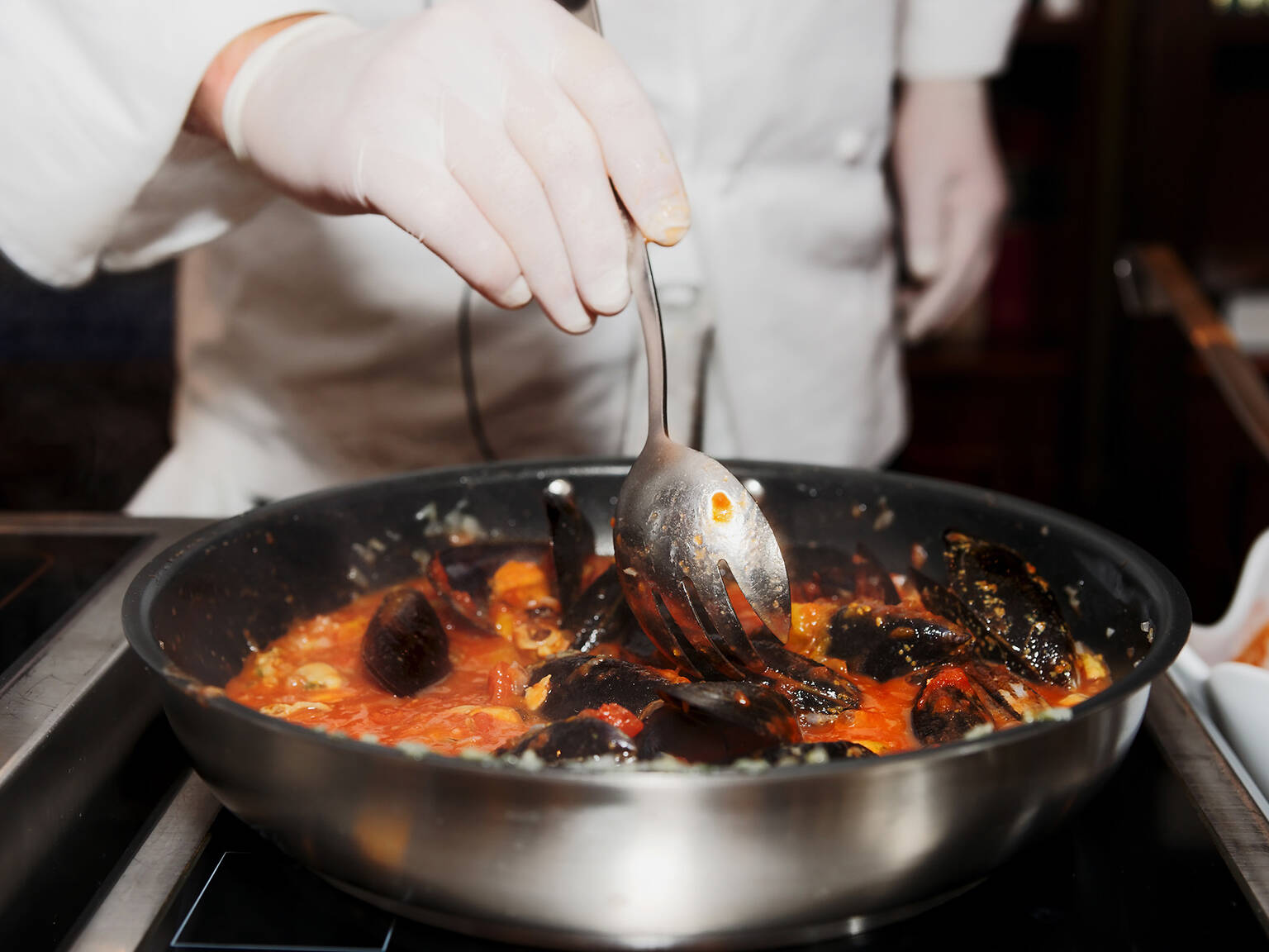18 Best Couples Cooking Classes in NYC for a Dream 2024 Date Night