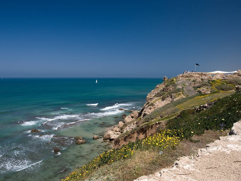Beautifully green national parks in Israel from north to south