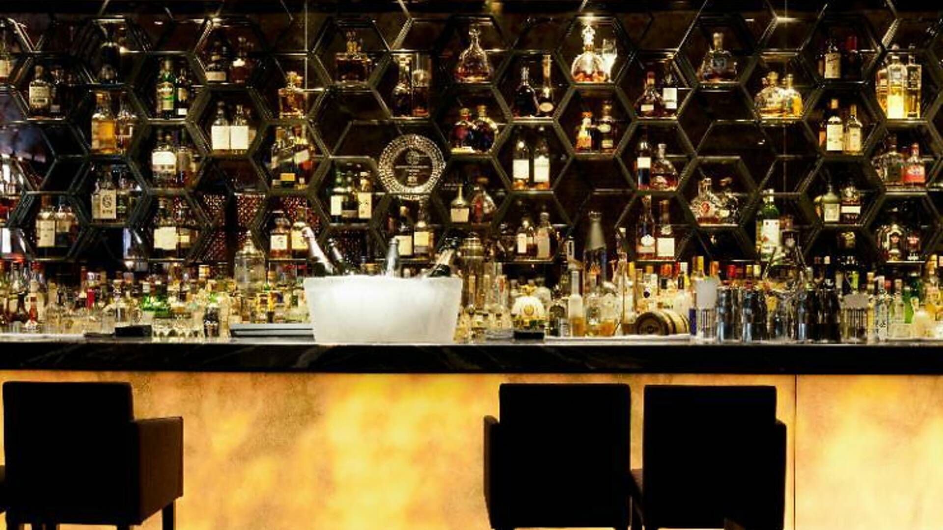 The Tale Bar | Bars and pubs in Park Lane, London