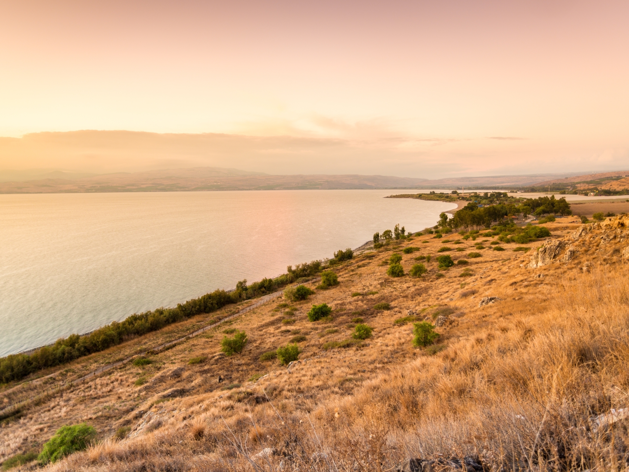 Sea of Galilee beaches and sites - from Tiberias to the Kinneret