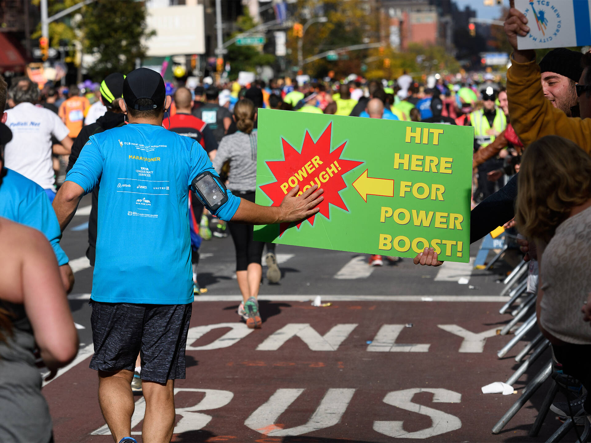 33 photos of funny marathon signs from the 2016 TCS NYC Marathon