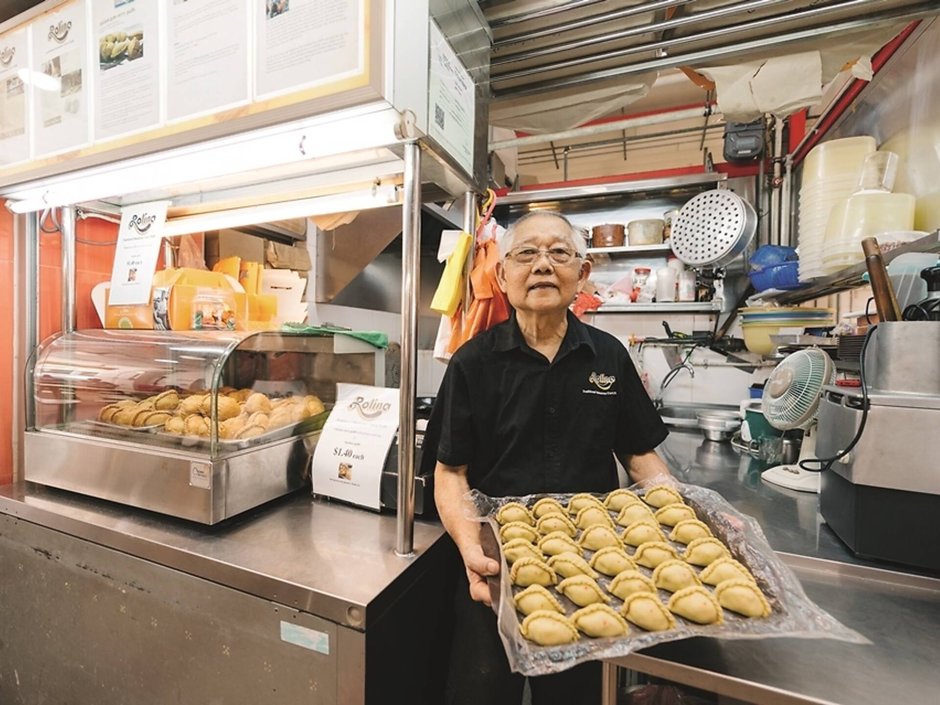 7 Oldest Hawkers In Singapore Who've Been Around Since Your Parents' Time