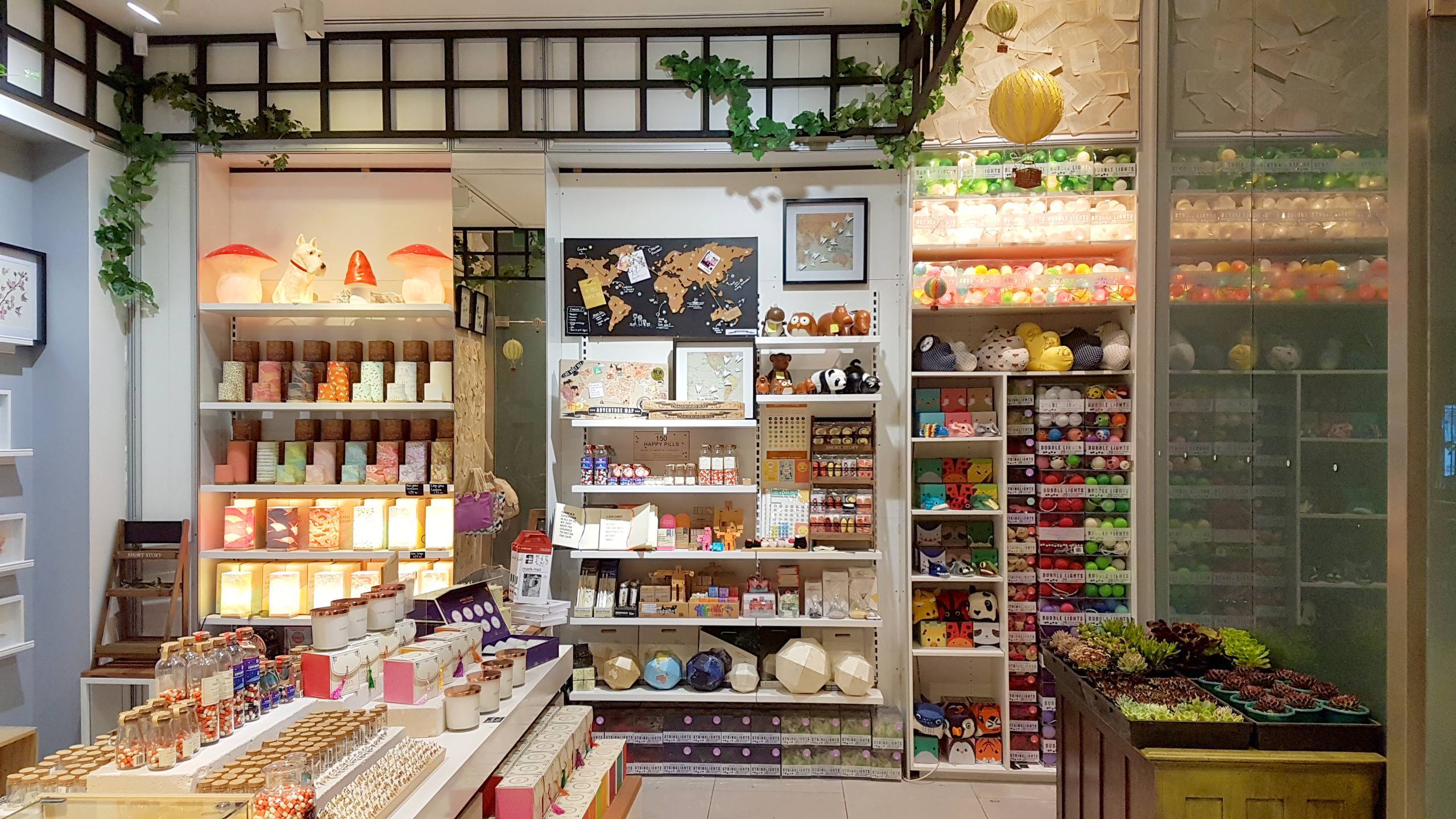 Short Story pop-up store