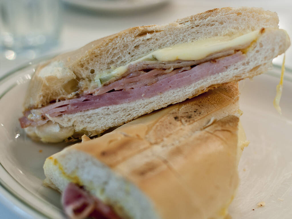12 Best Late Night Restaurants in Miami for Amazing Drunk Food