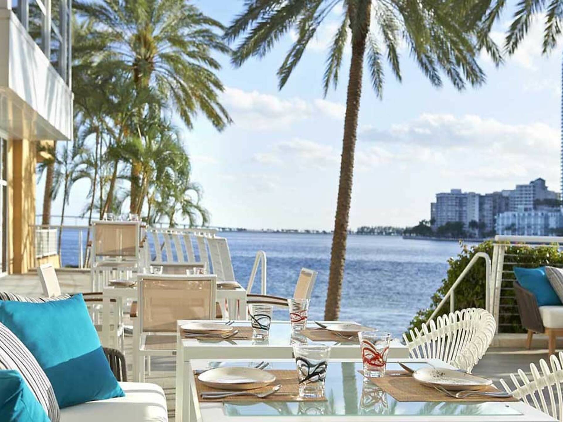 24 Best Waterfront Restaurants in Miami for Truly Iconic Dining