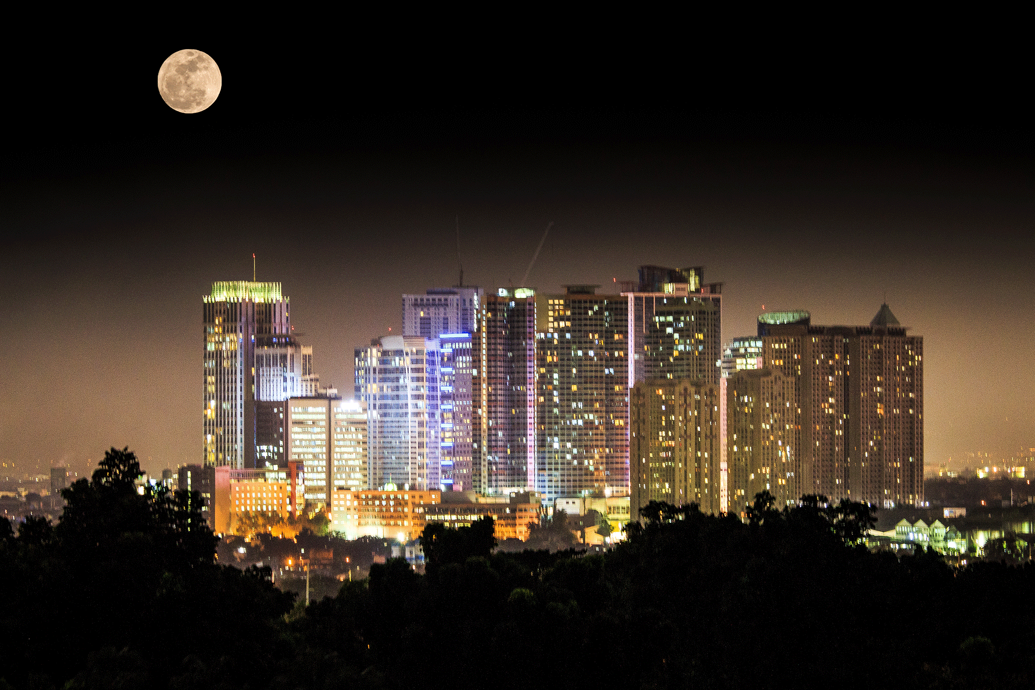See what the largest supermoon in 68 years looked like across the world