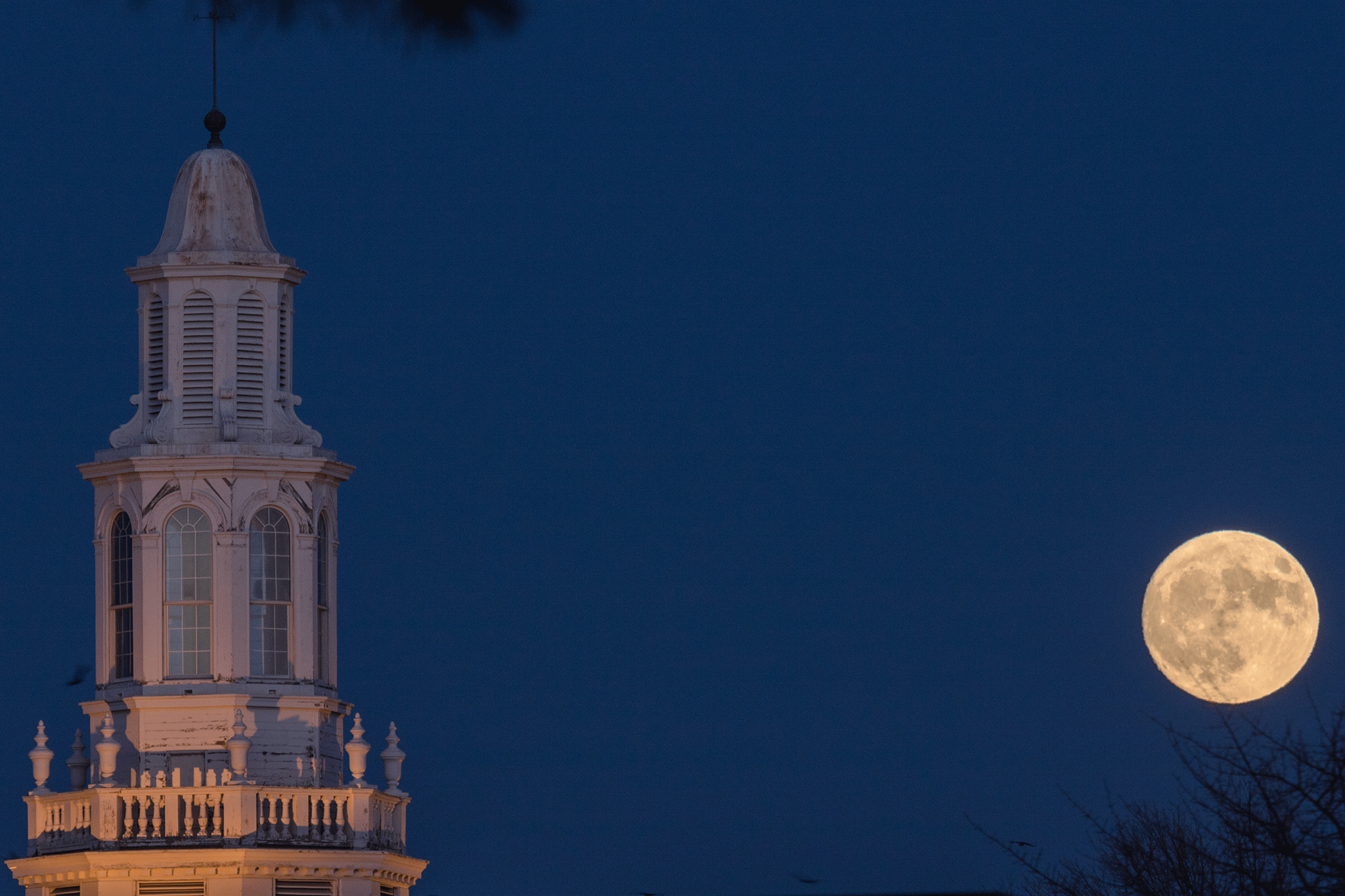 See what the largest supermoon in 68 years looked like across the world