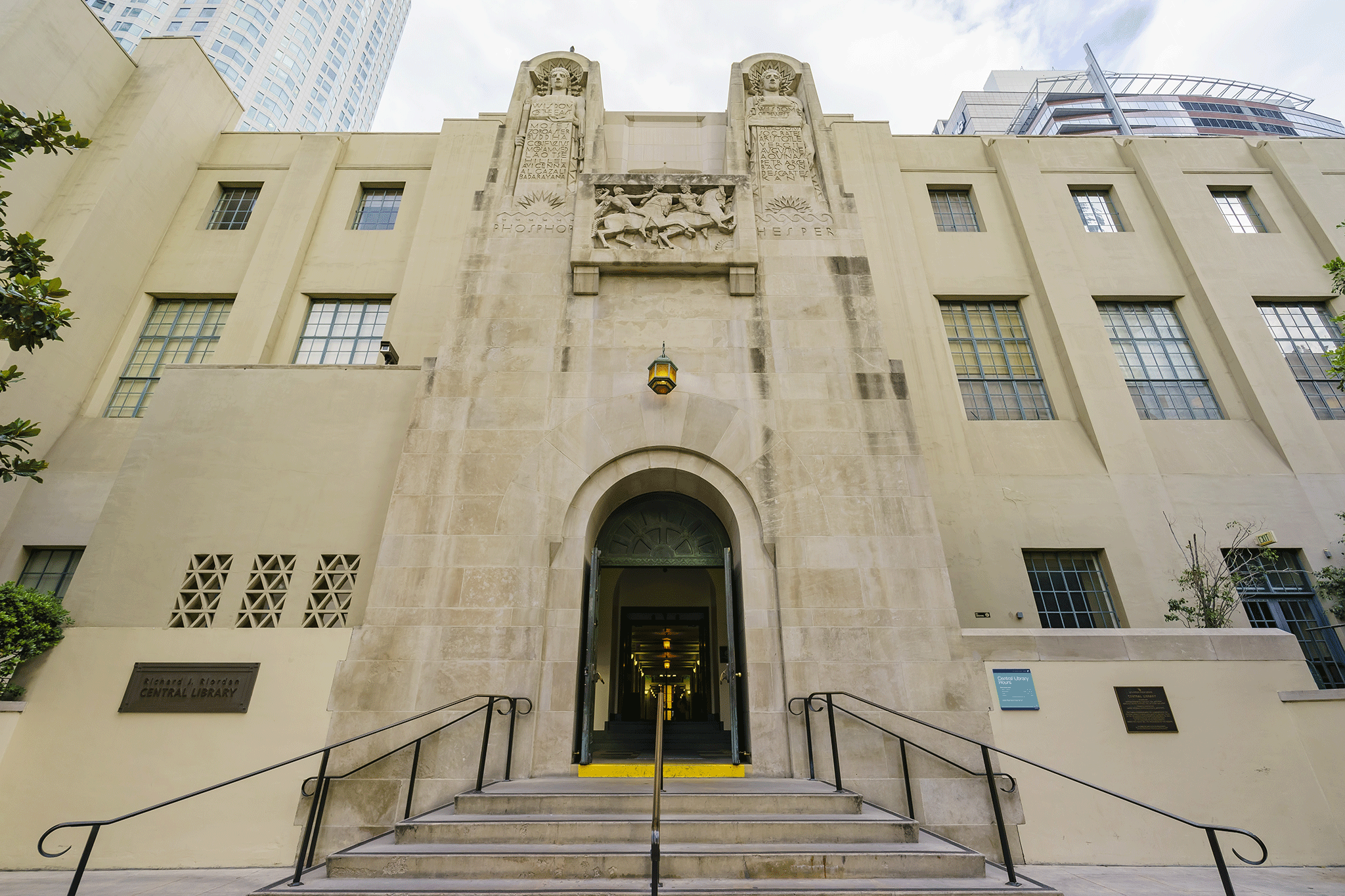 The most beautiful libraries in America