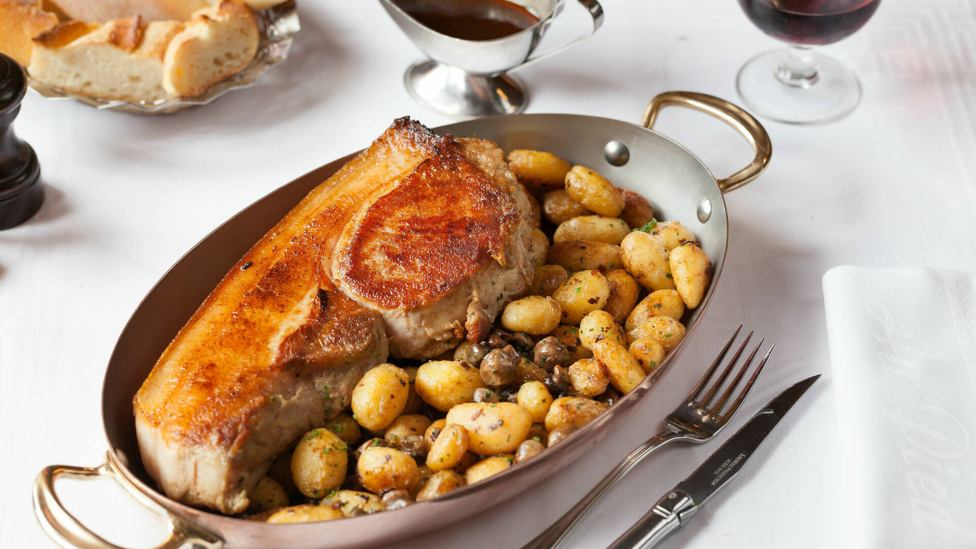 Au Pied de Cochon | Restaurants à Les Halles, Paris