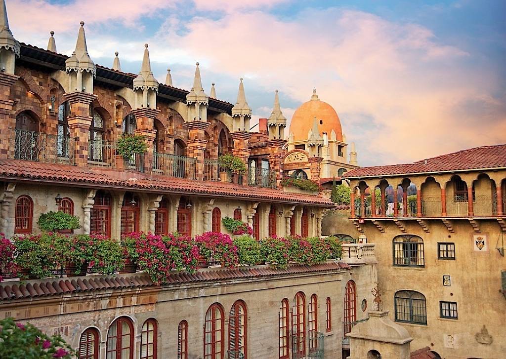 5 Castle Rentals in Los Angeles for a Fairy Tale-Like Stay