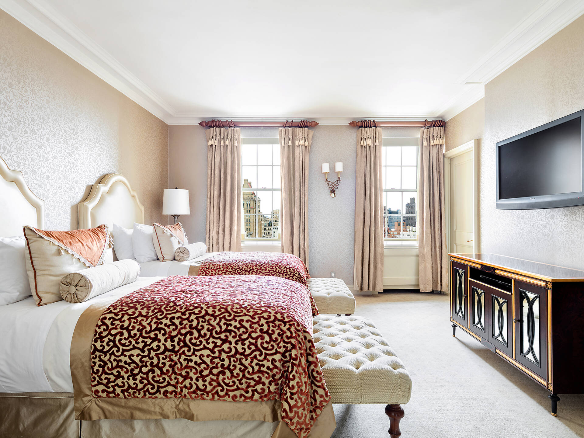 21 Best Luxury Hotels in NYC | World-Class Hotels in the Big Apple