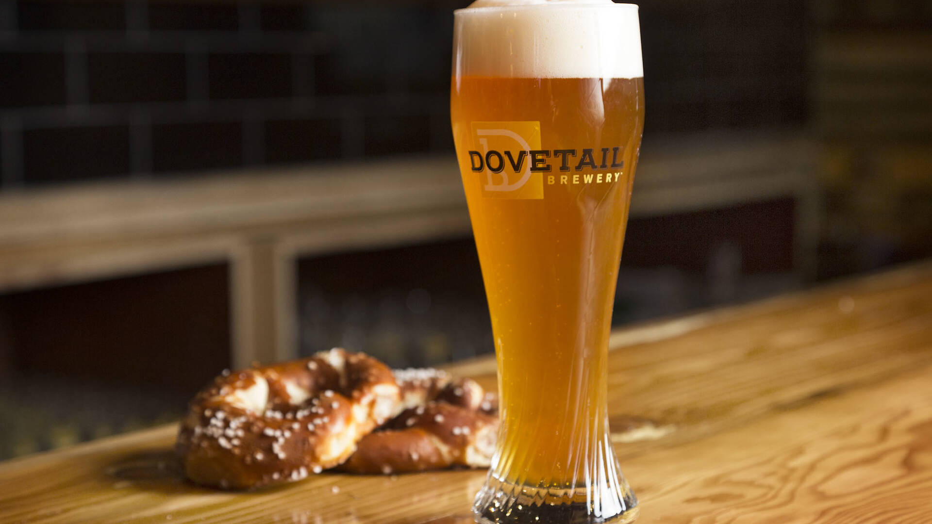 13 Best Chicago Bars for Day Drinking