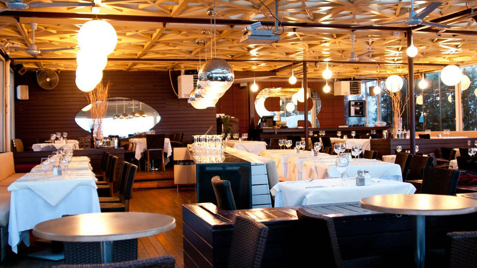 Mirror | Restaurants in Suadiye, Istanbul