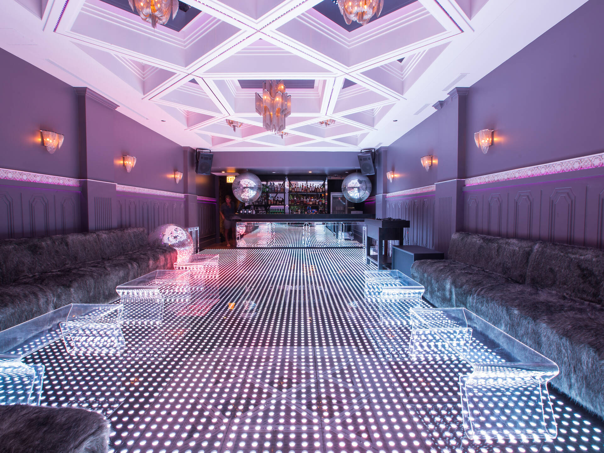 18 Best Nightclubs and Dance Clubs in Chicago: Nightlife Guide