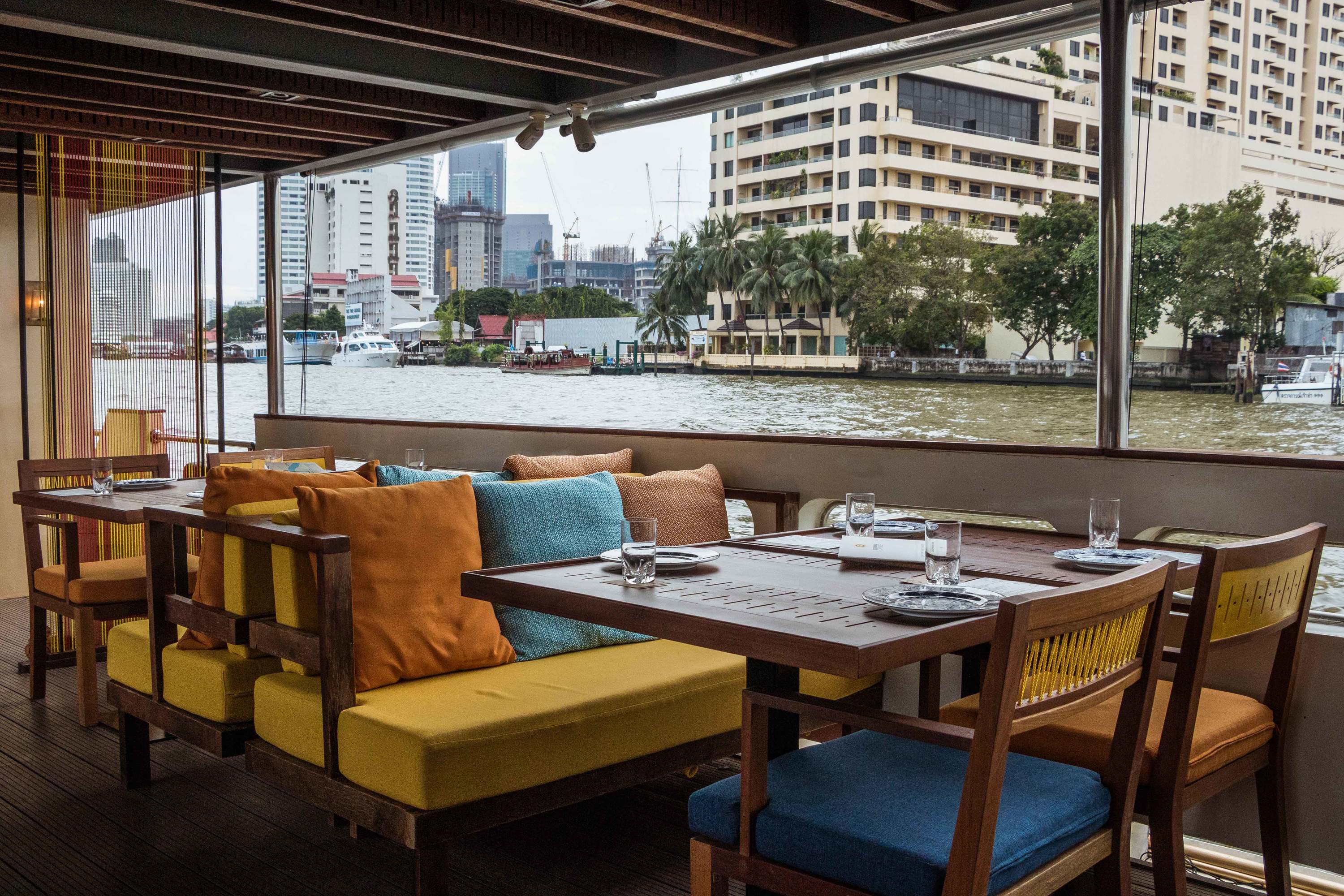 Supanniga Cruise | Restaurants in Yaowarat, Bangkok
