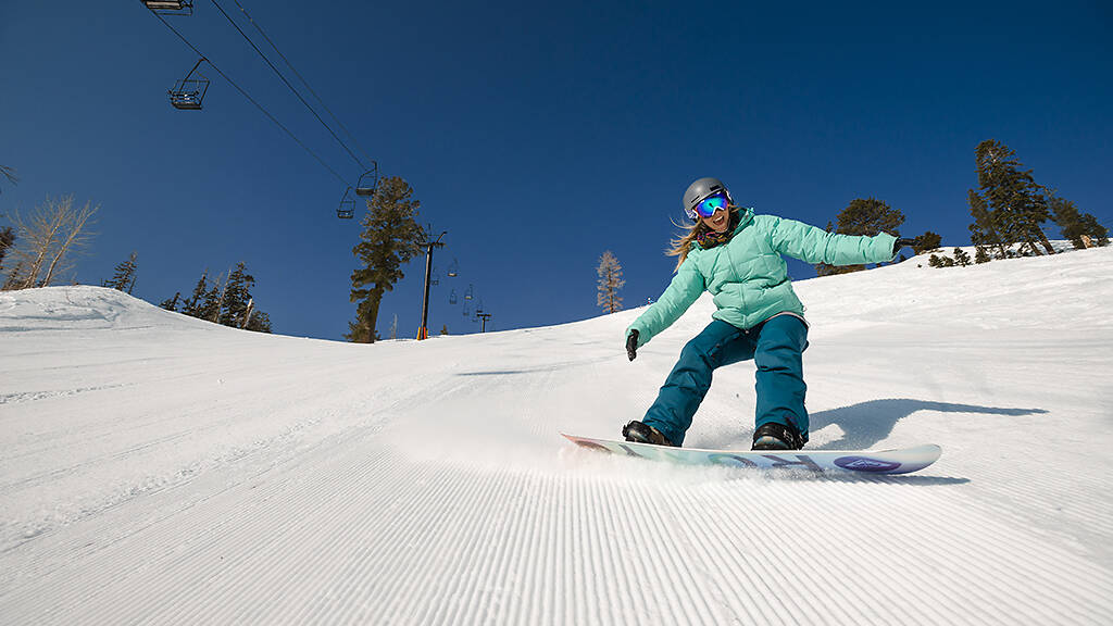 20 Best Places to Snowboard in the U.S.