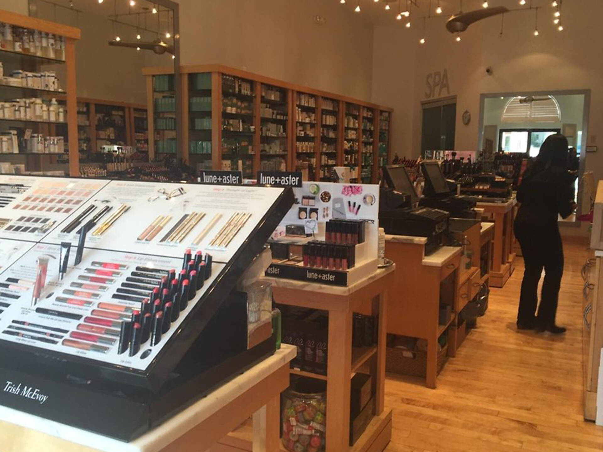 Best spas in Washington, DC for a facial, massage, manicure, scrub