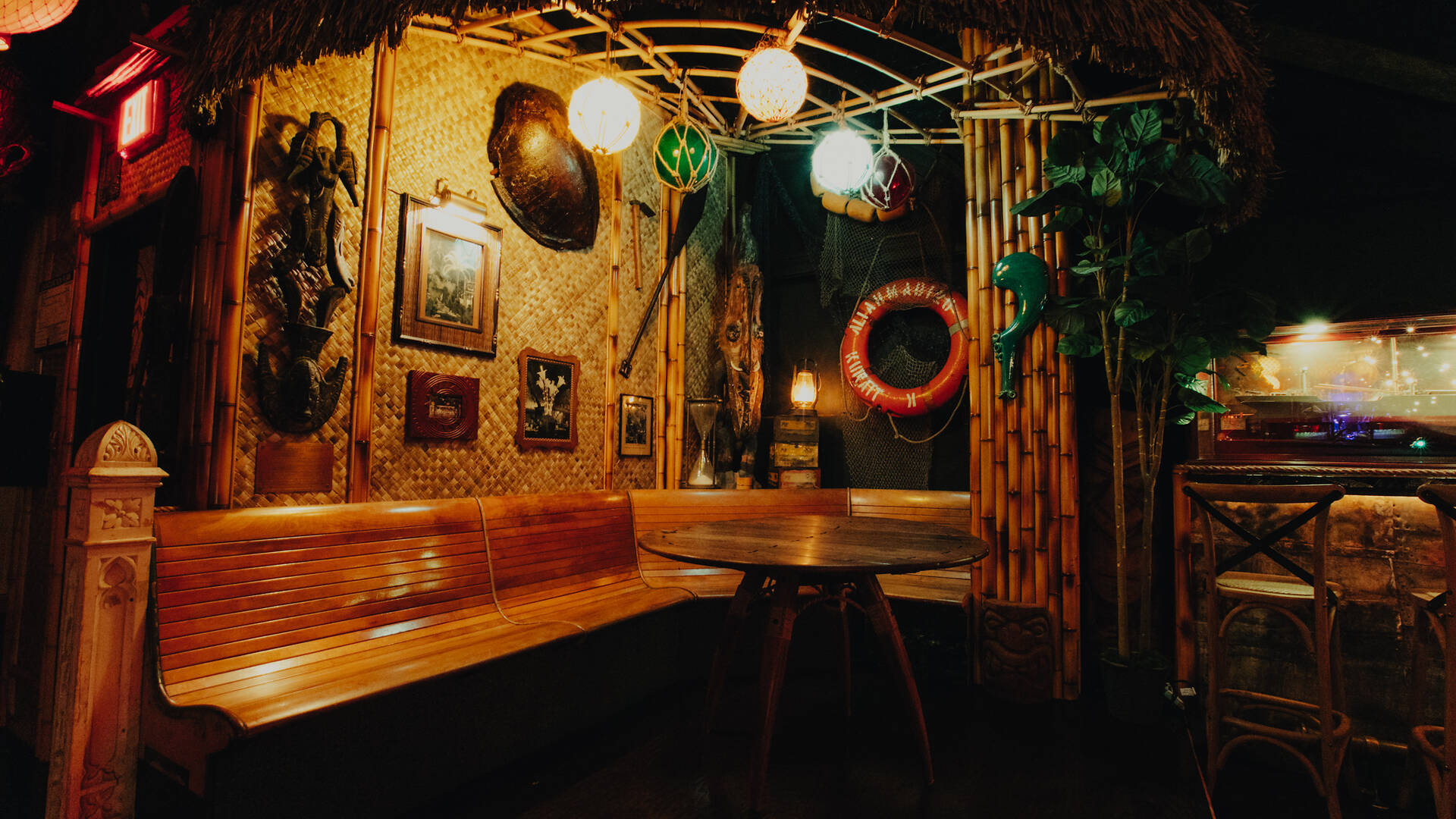 Pacific Seas | Bars in Downtown Historic Core, Los Angeles