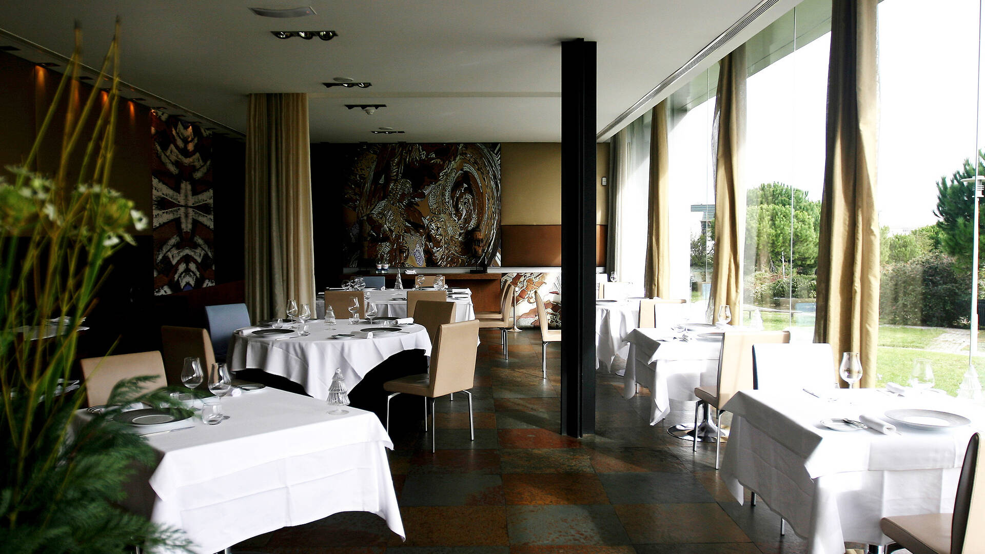 Eleven | Restaurants in São Sebastião, Lisbon