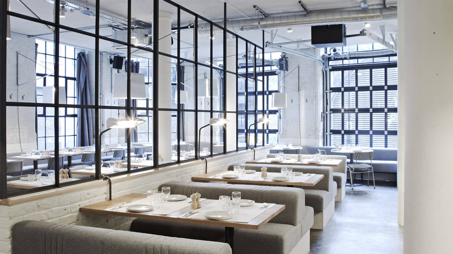 Caravan London Bridge | Restaurants in Southwark, London