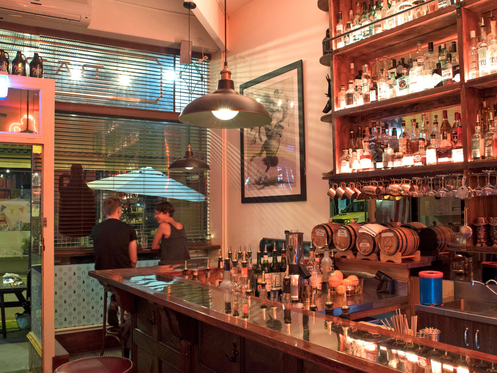 White Oaks Saloon Bar and Dining | Bars in Prahran, Melbourne