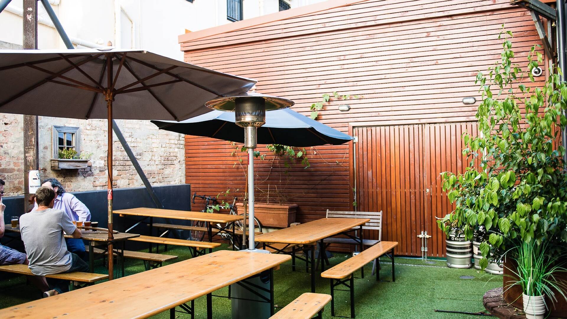Staves Brewery | Bars in Glebe, Sydney