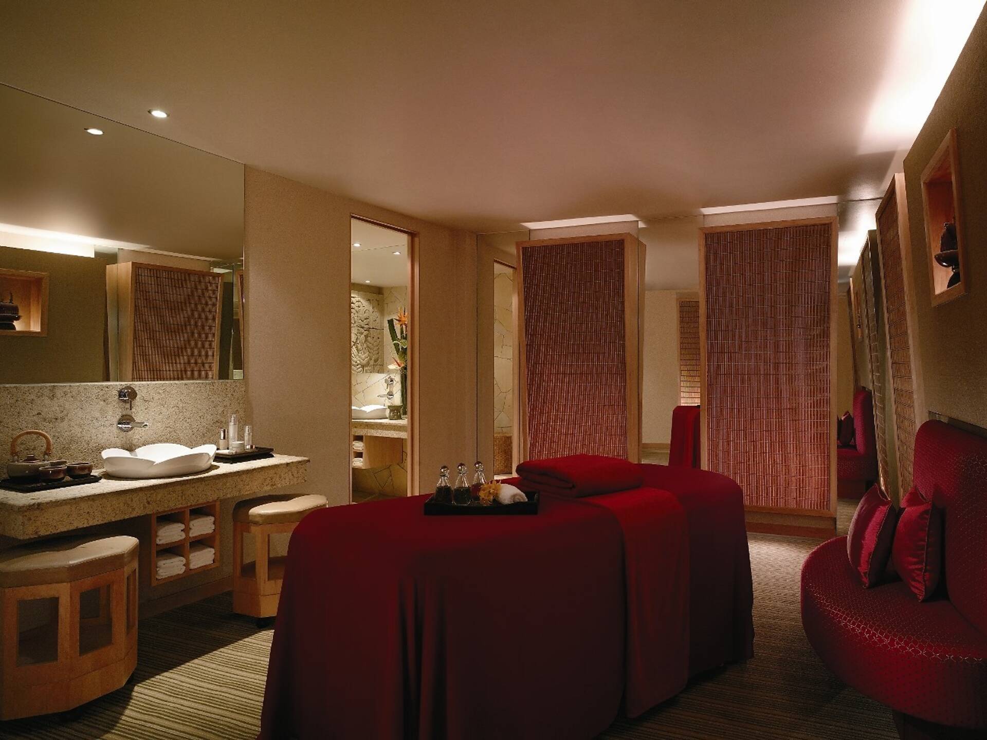 The 10 Most Romantic Spas in Singapore