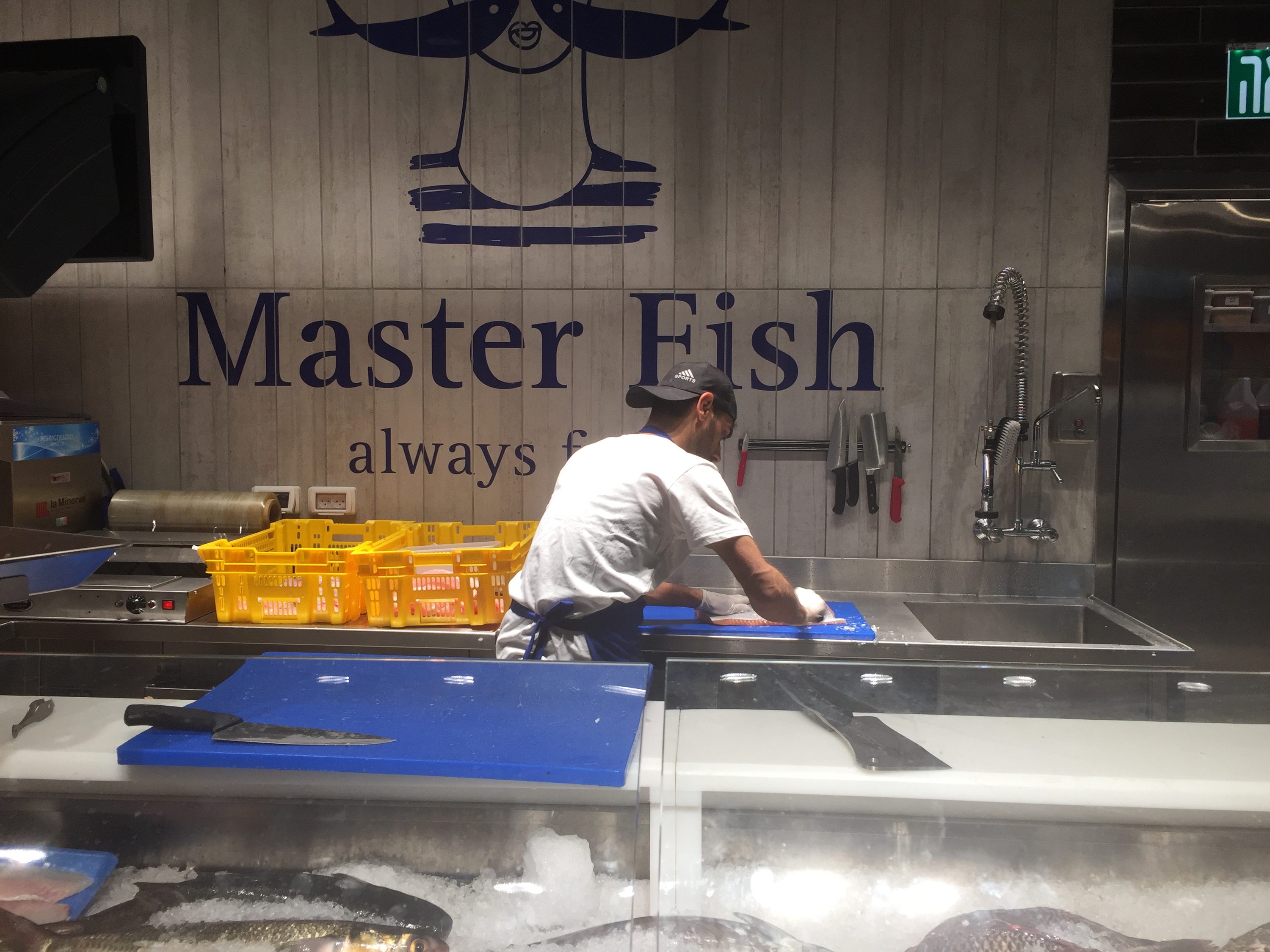 Master Fish (Kosher) | Restaurants in White City, Israel