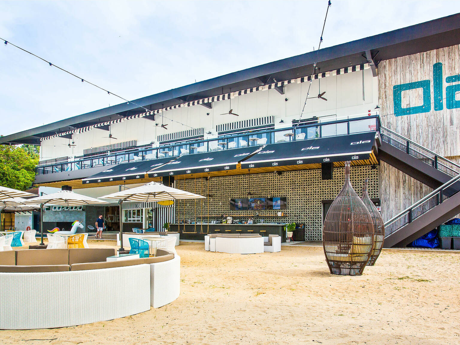 11 Best Restaurants and Cafés at Sentosa