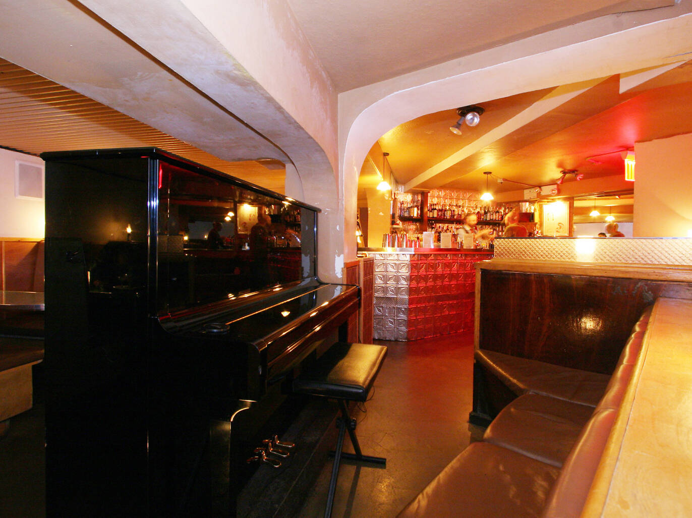 NYC’s 13 most romantic bars for a sexy night out