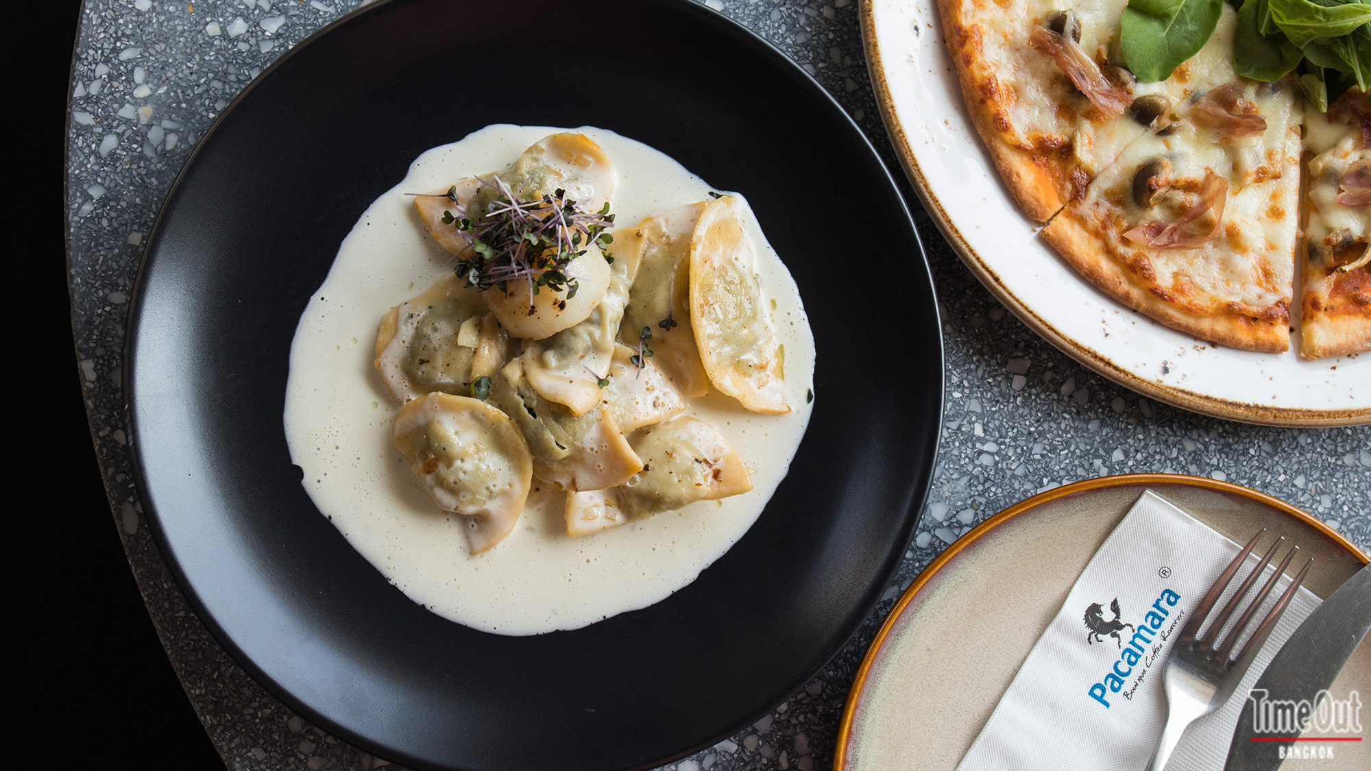 Thonglor's best café and restaurants