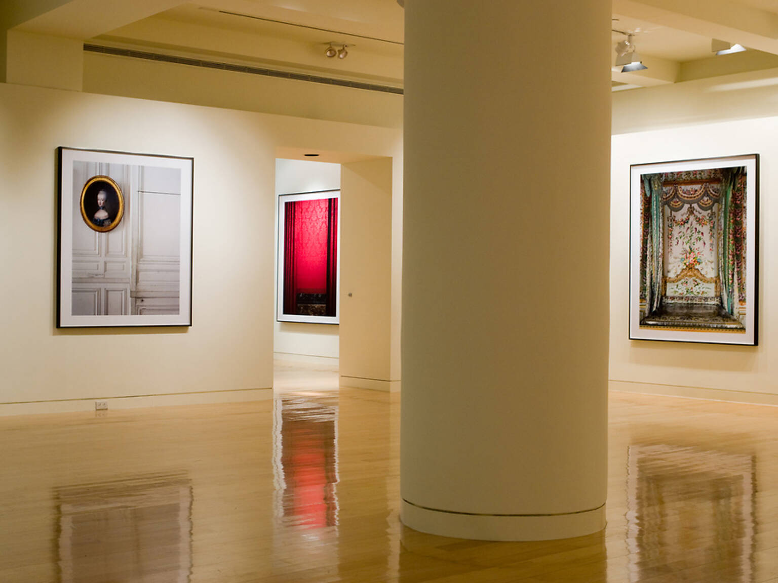 Best Photography Galleries in NYC from 5th Avenue to LES