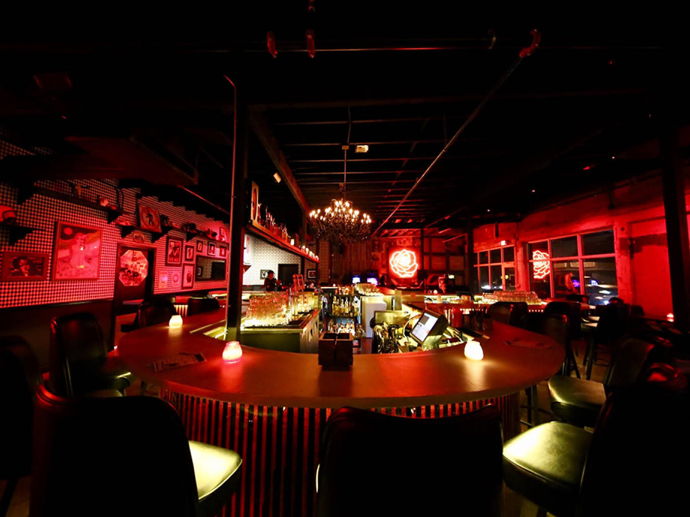 9 Best Karaoke Nights in Miami to Unleash Your Inner Diva