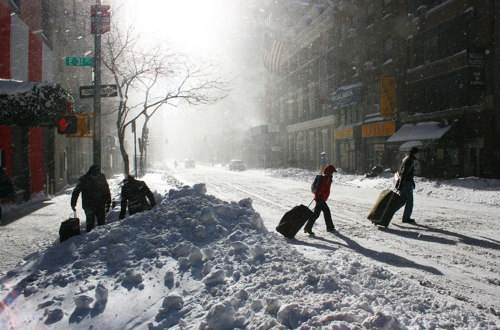 Seven ways you can spot a real New Yorker when it's snowing out