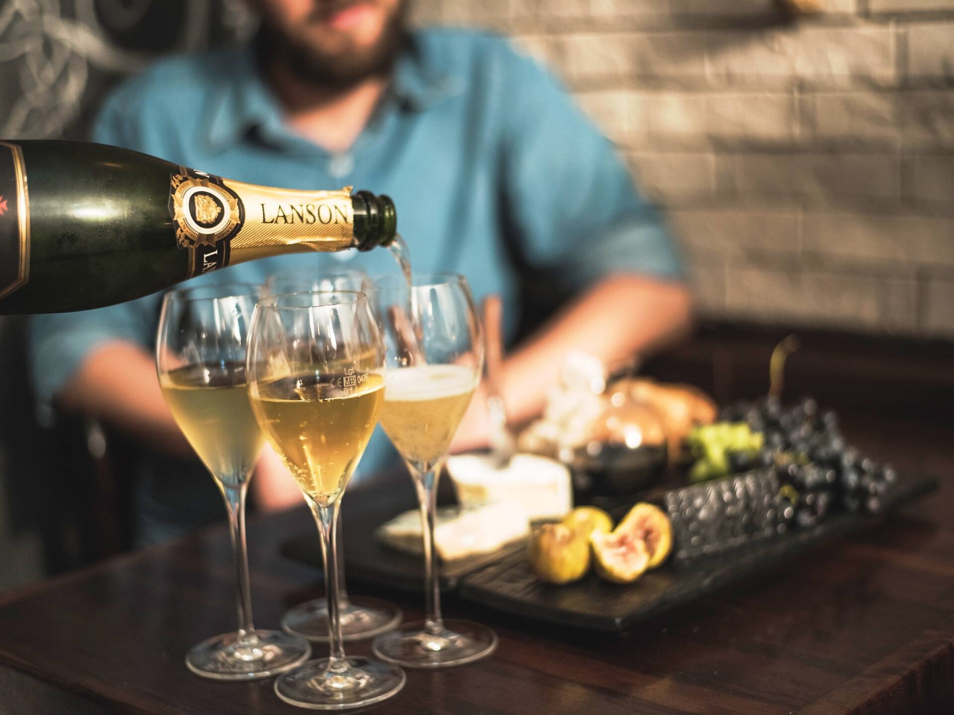 The ten best bars, live music and food in Haifa nightlife