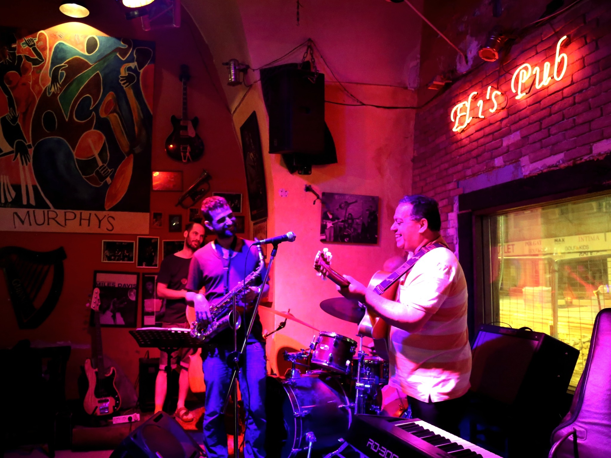 Eli’s Pub | Bars in The Lower City, Israel