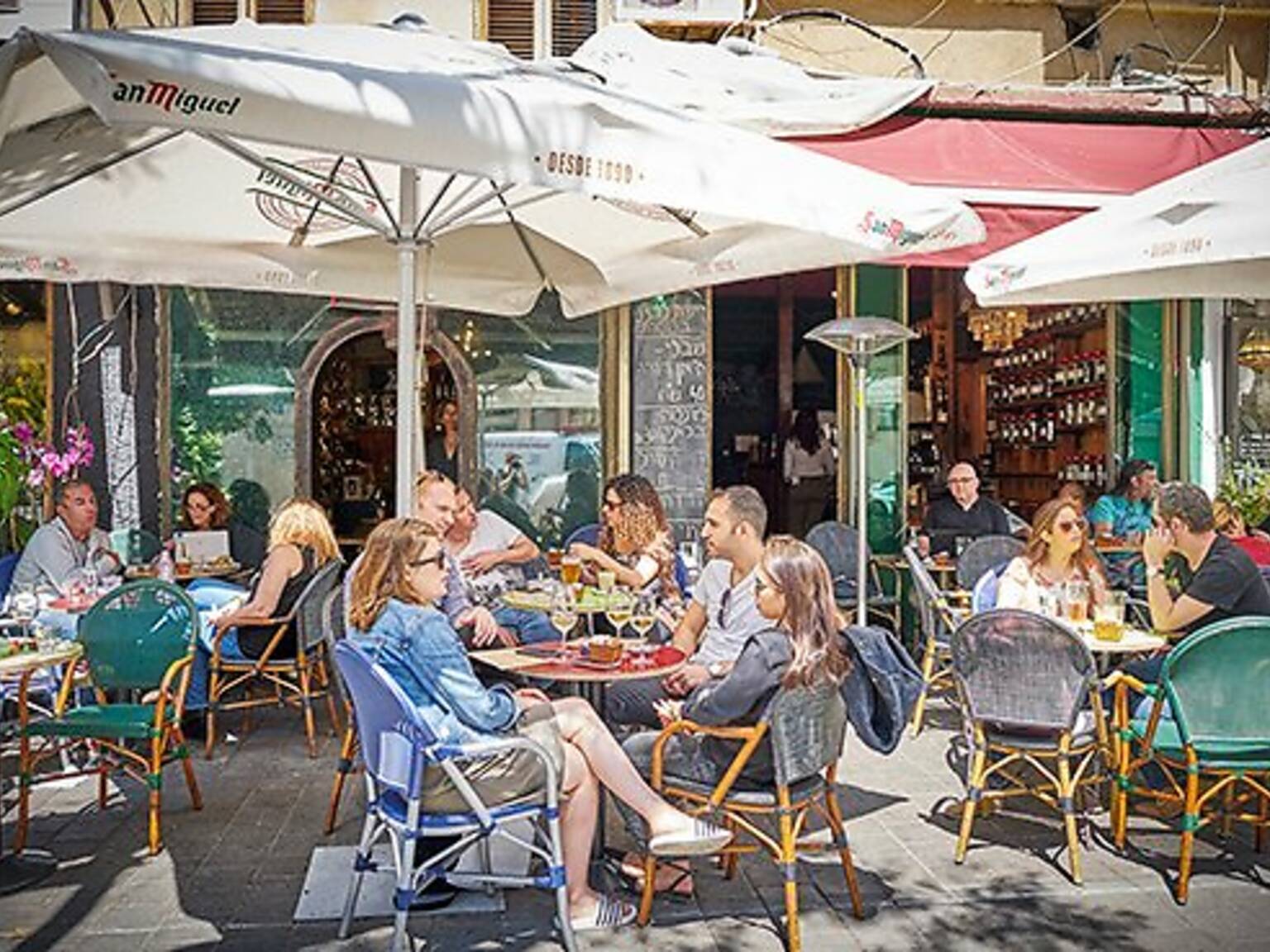 The best Tel Aviv cafés - from coffee and tea to pastries and food