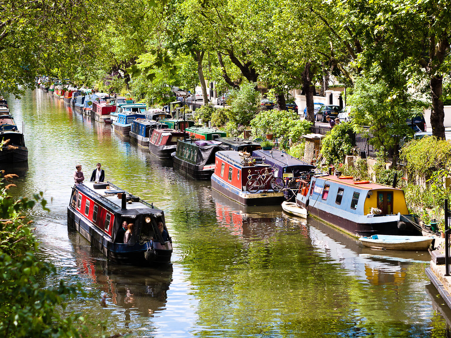 Really Pretty Walks Around London | 10 Pretty London Walking Routes