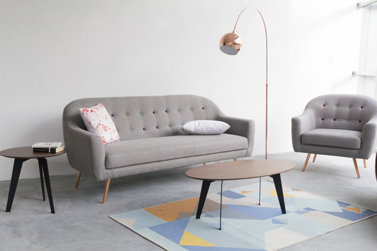 HipVan | Shopping in City Hall, Singapore