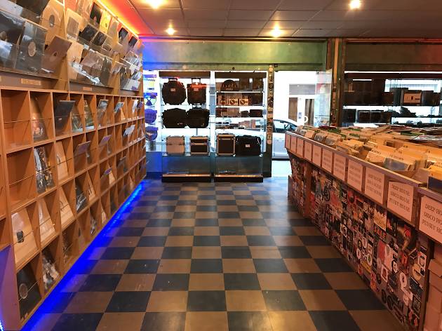 Disquaire Techno Import, Paris 11e