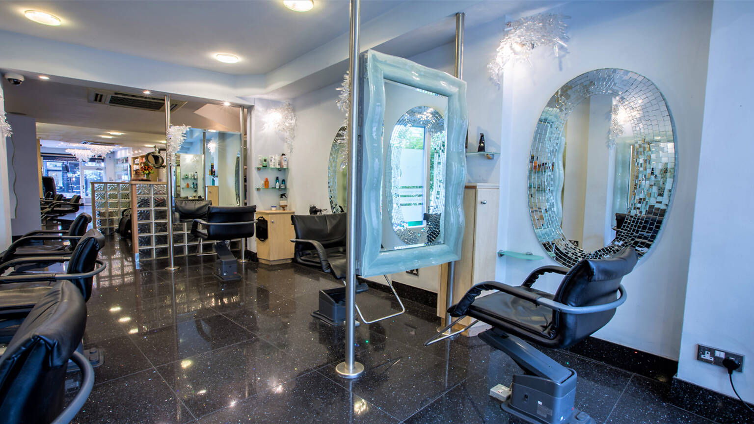Stuart Phillips | Health and beauty in Seven Dials, London