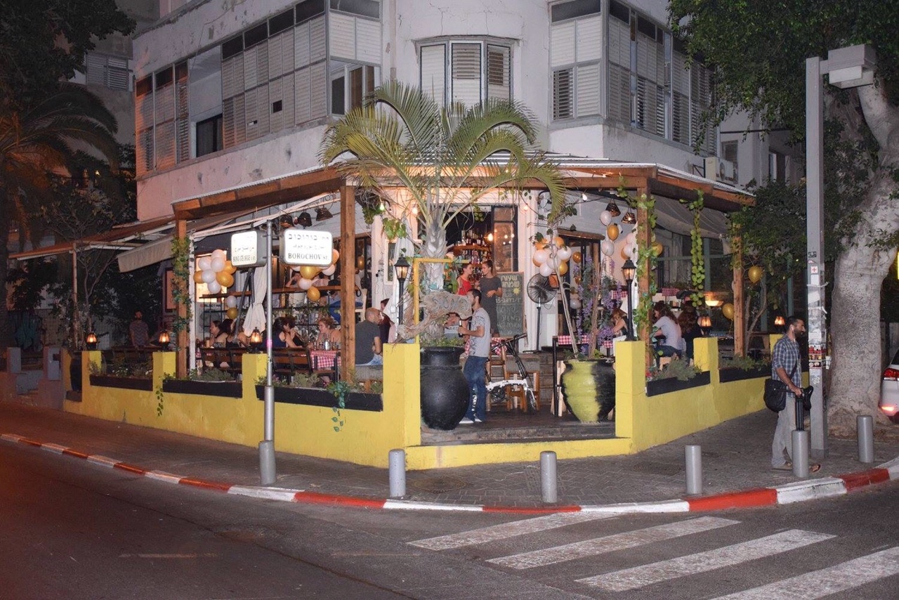 Happy hour hot spots at these Tel Aviv bars for food and cocktails