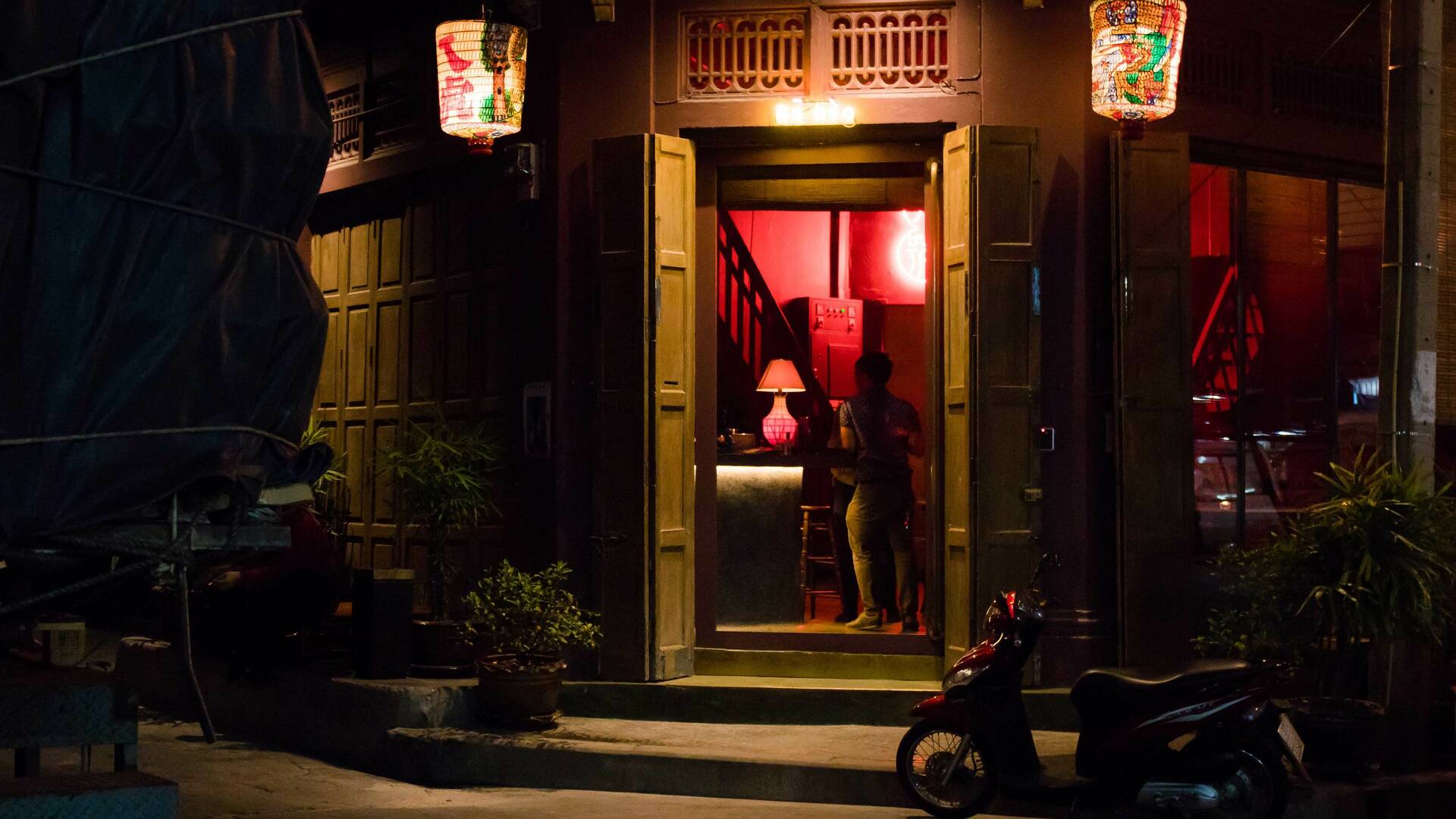 11 best bars in Soi Nana - Chinatown