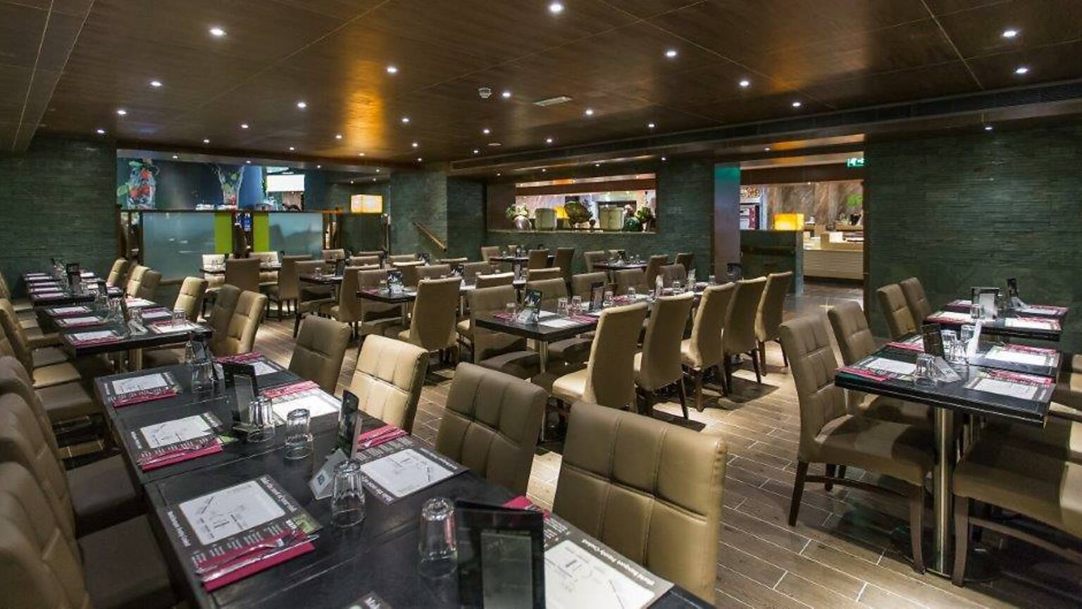 JRC Global Buffet Watford | Restaurants in Watford, London
